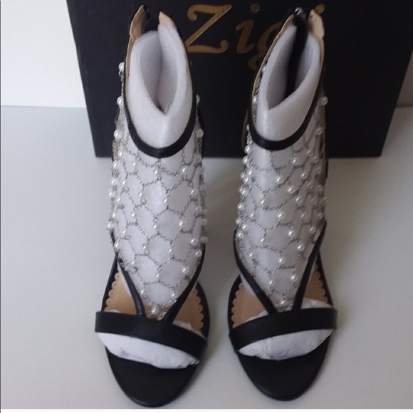 Zigi Soho | Shoes | Zigi Soho Sandals | Poshmark